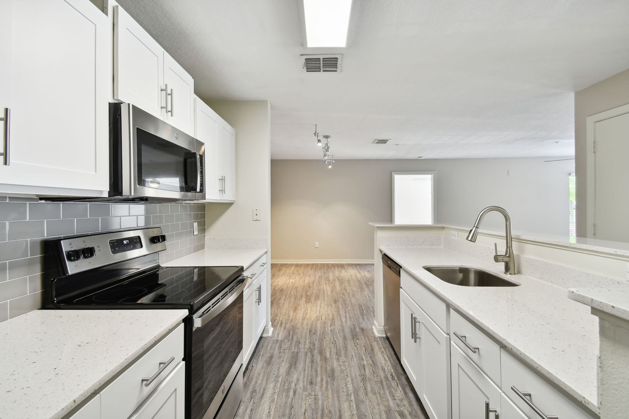 Apartments for Rent in Lake Underhill, FL | Enclave Gallery